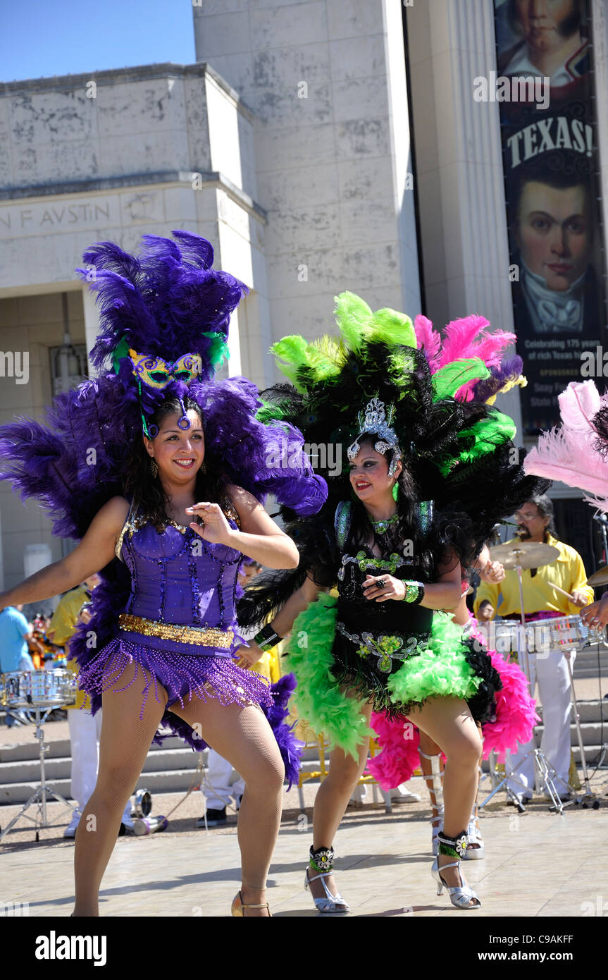 Caribbean traditional dancing Stock Photo - Alamy