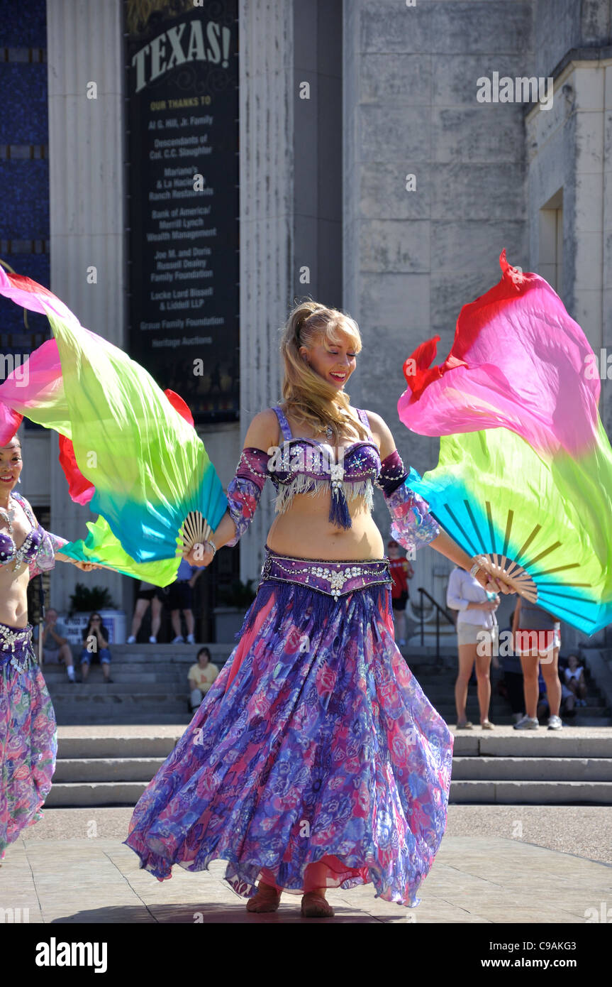 Belly dancing morocco hi-res stock photography and images - Alamy