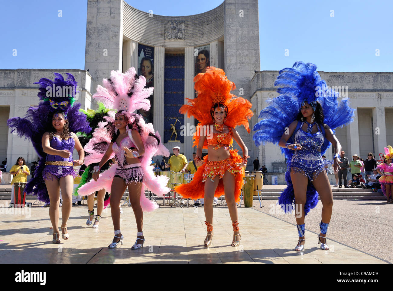 Caribbean traditional dancing Stock Photo - Alamy