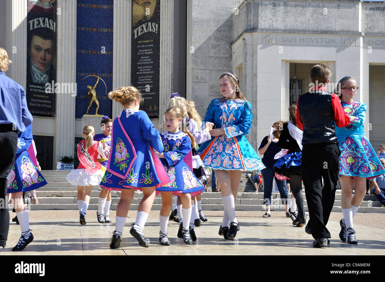 Irish traditional dancing Stock Photo - Alamy
