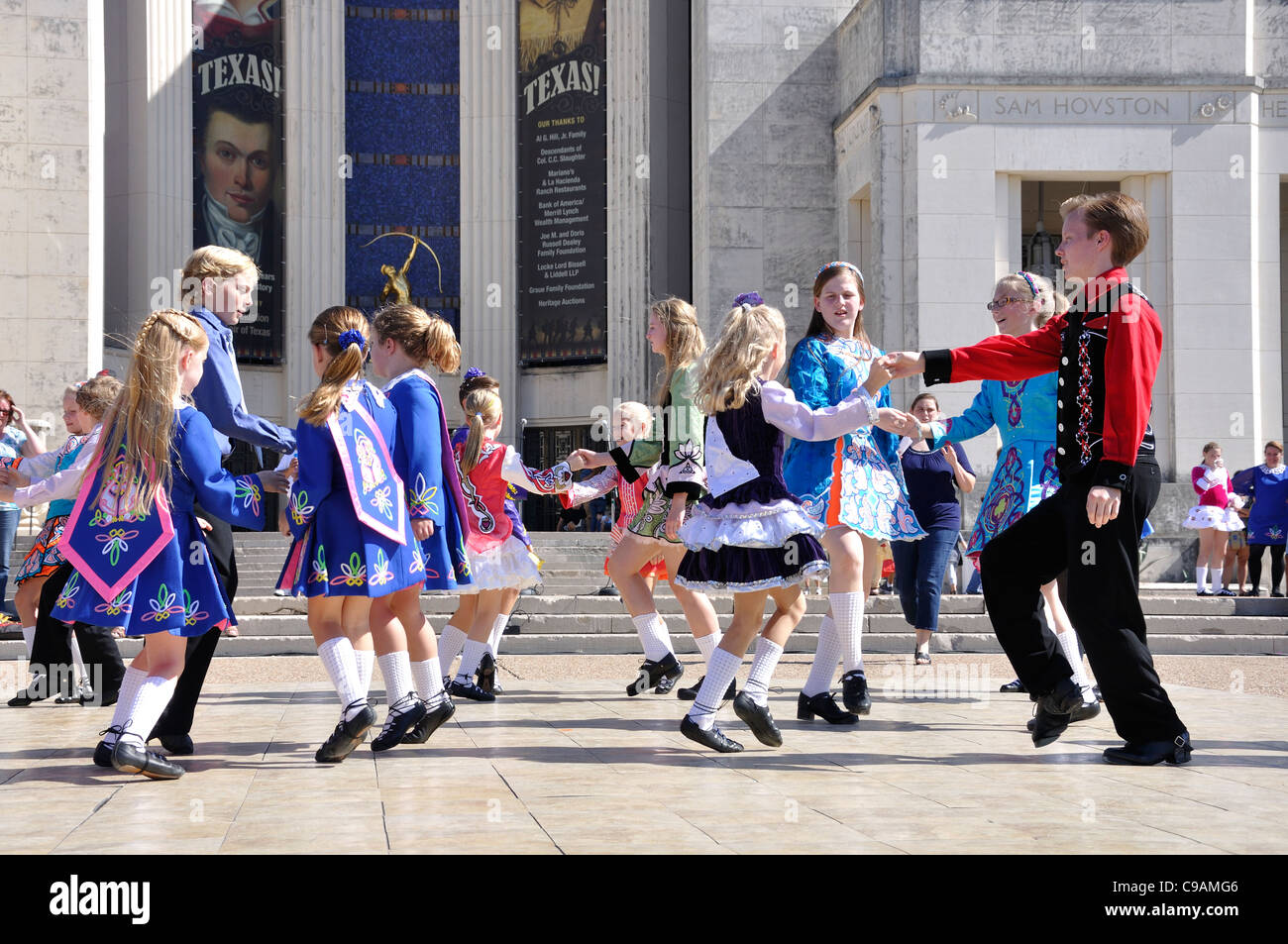 Irish traditional dancing Stock Photo - Alamy