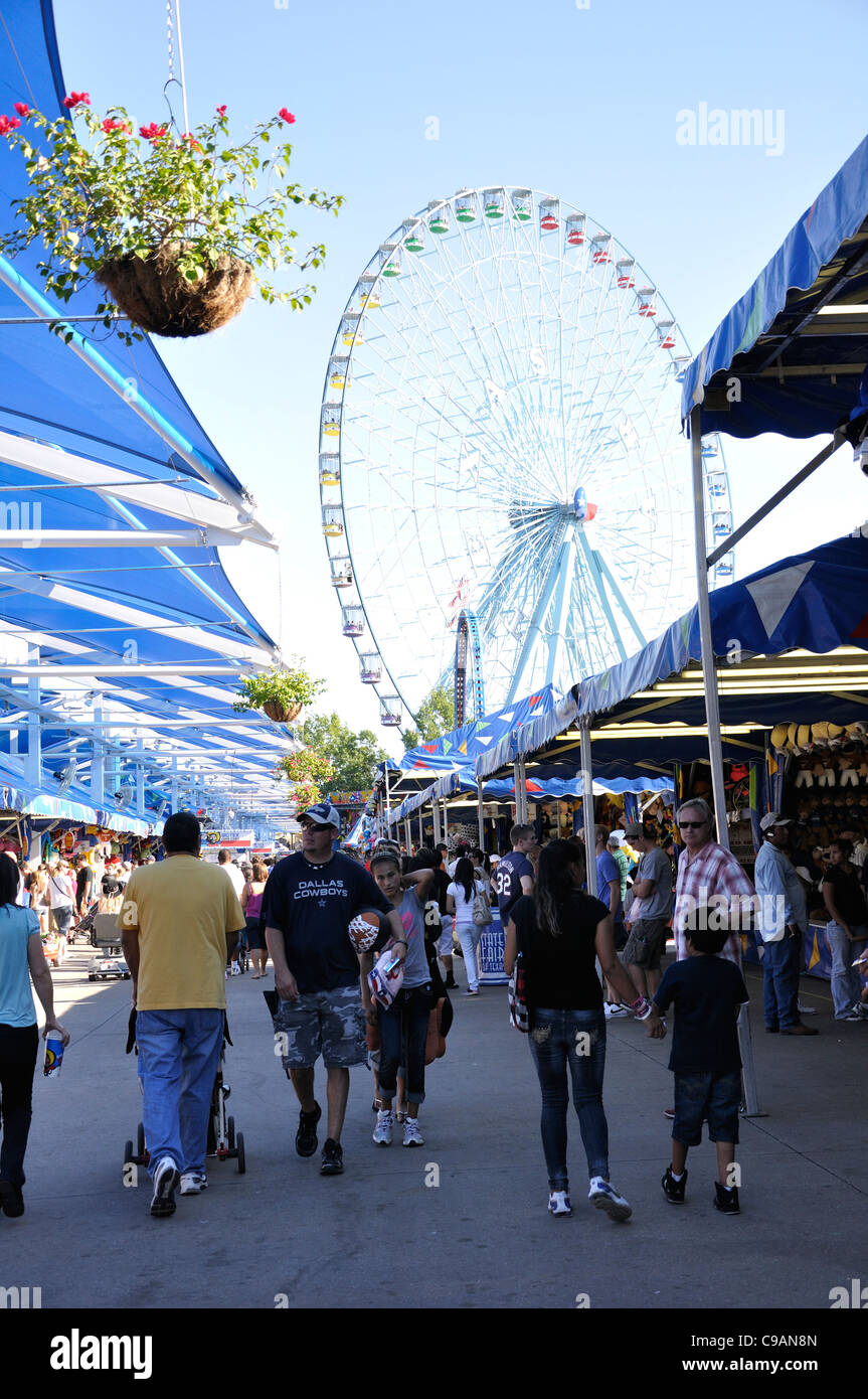 State fair of texas ferris wheel hi-res stock photography and images ...