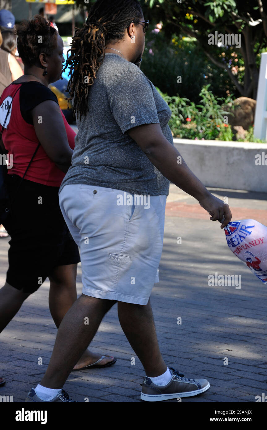 Fat women walking hi-res stock photography and images - Alamy