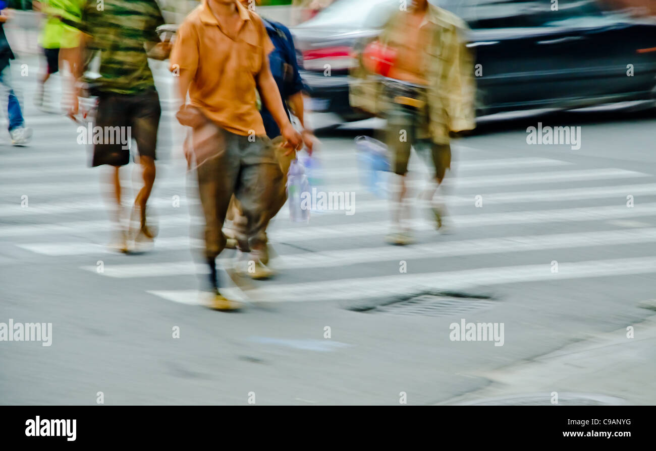 Chinese people on pedestrian crossing hi-res stock photography and ...