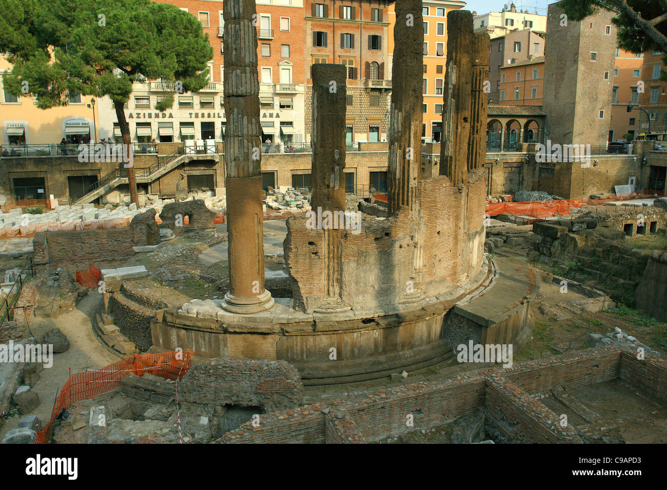 Area Sacra Rome 118,741 Largo Argentina Images, Stock Photos, And