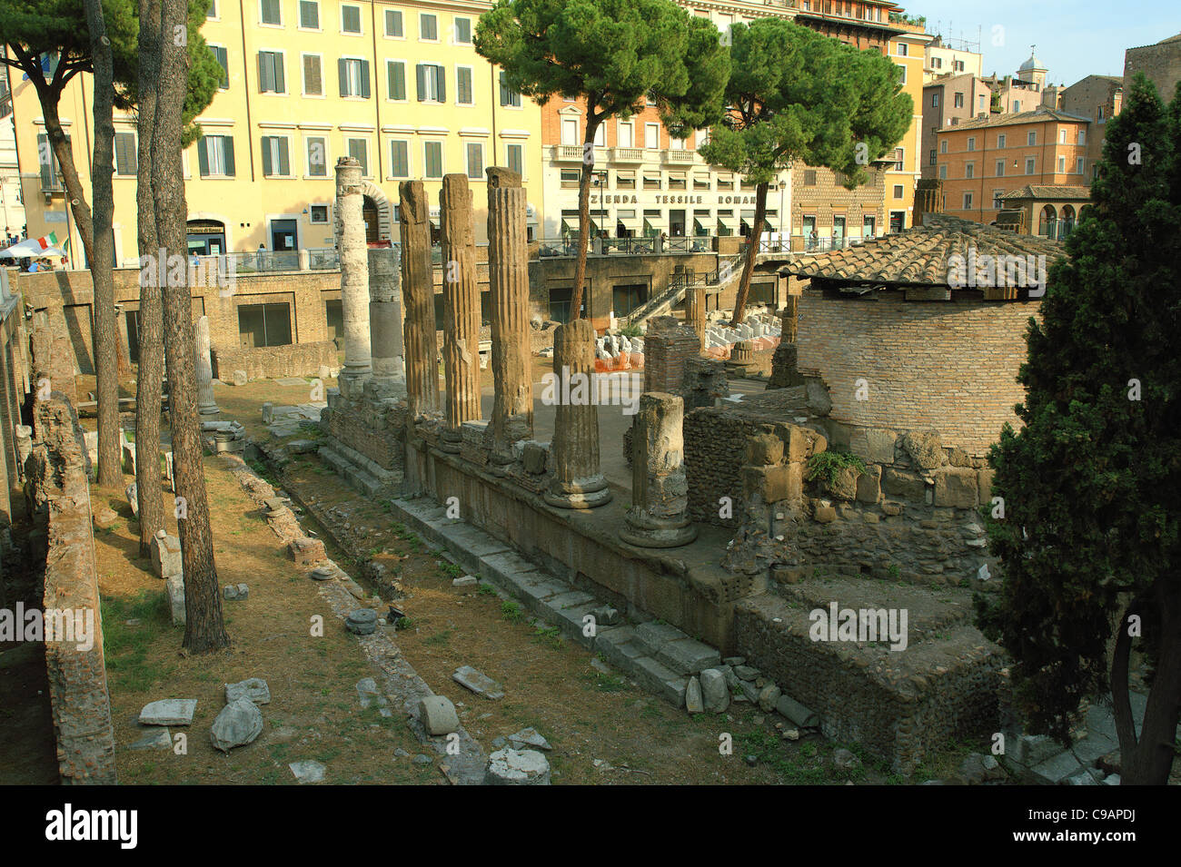 Area Sacra di Largo Argentina Rome Stock Photo - Alamy