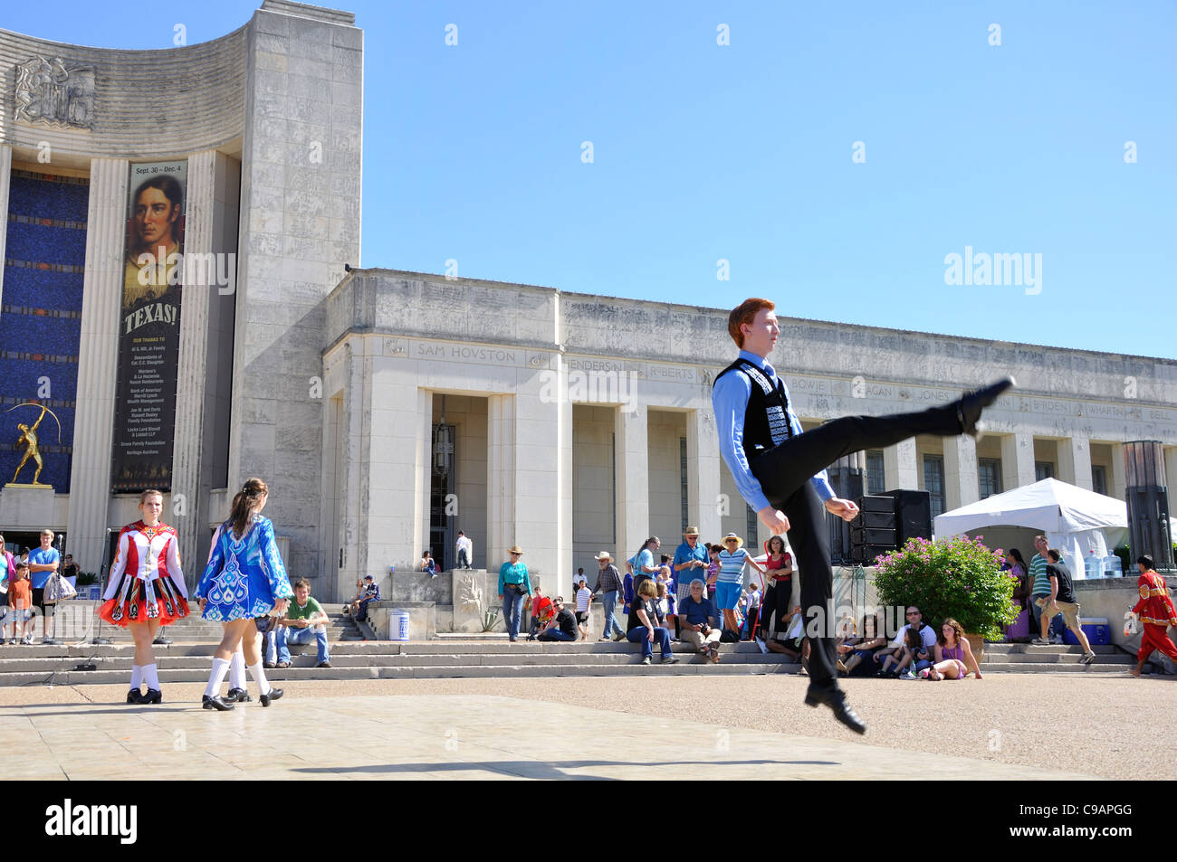 Irish traditional dancing Stock Photo - Alamy