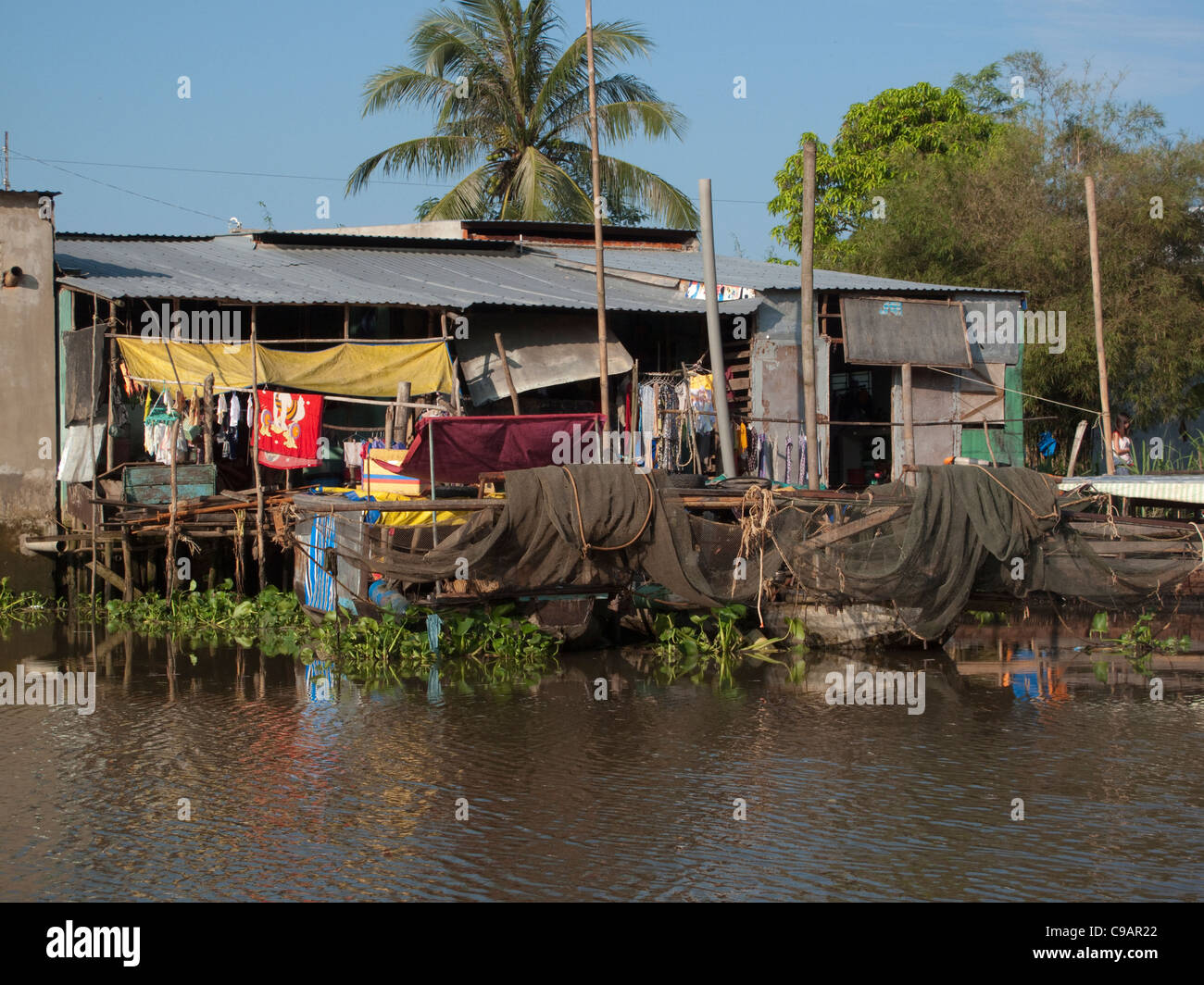 Stilt house vietnam hi-res stock photography and images - Alamy