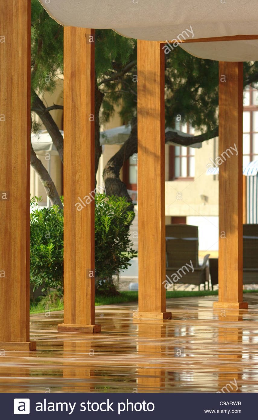 Wooden Beams Traditional Stock Photos & Wooden Beams Traditional Stock ...