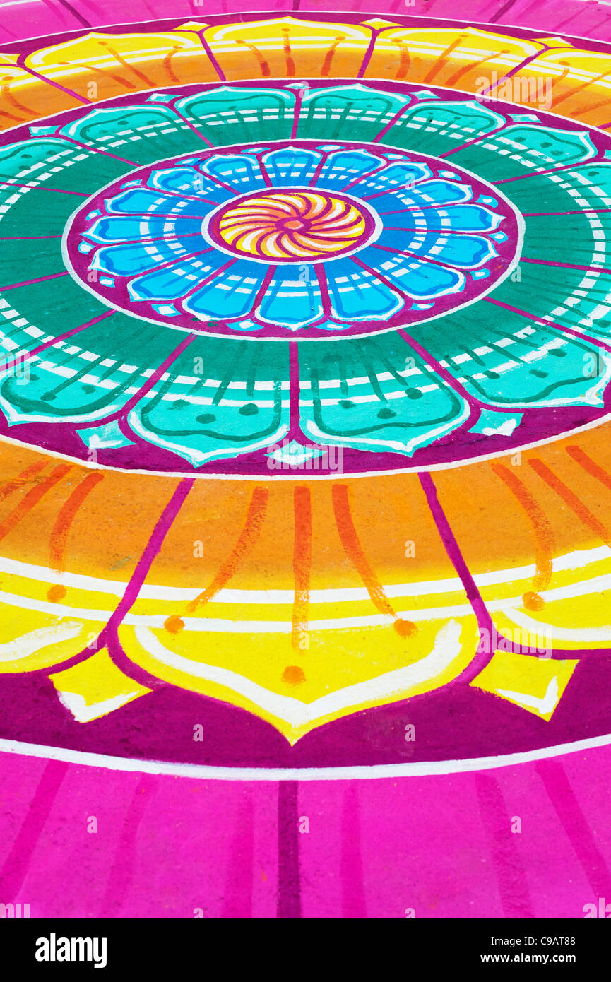 India lotus painting hi-res stock photography and images - Alamy