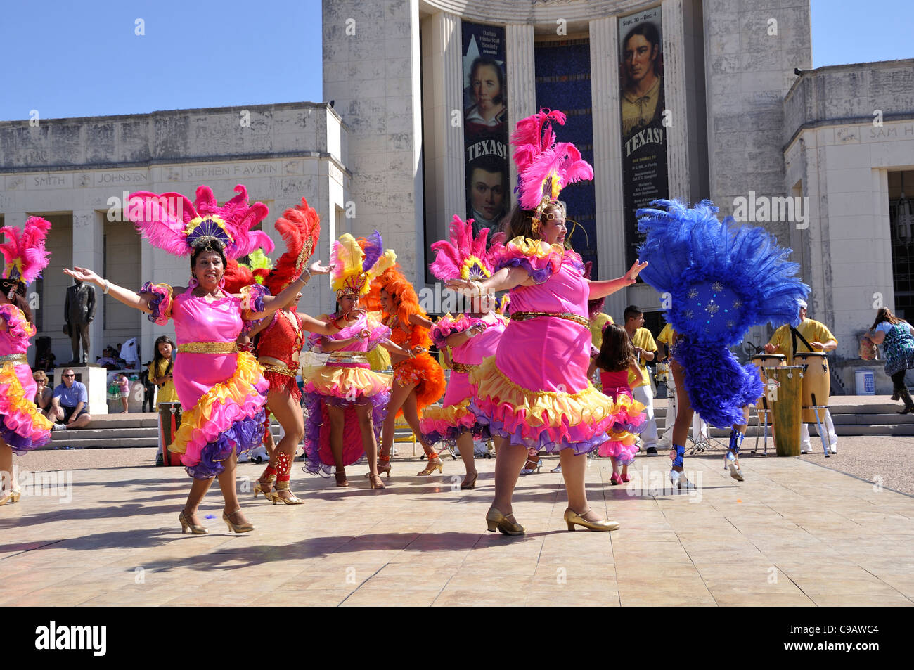 Caribbean traditional dancing Stock Photo - Alamy