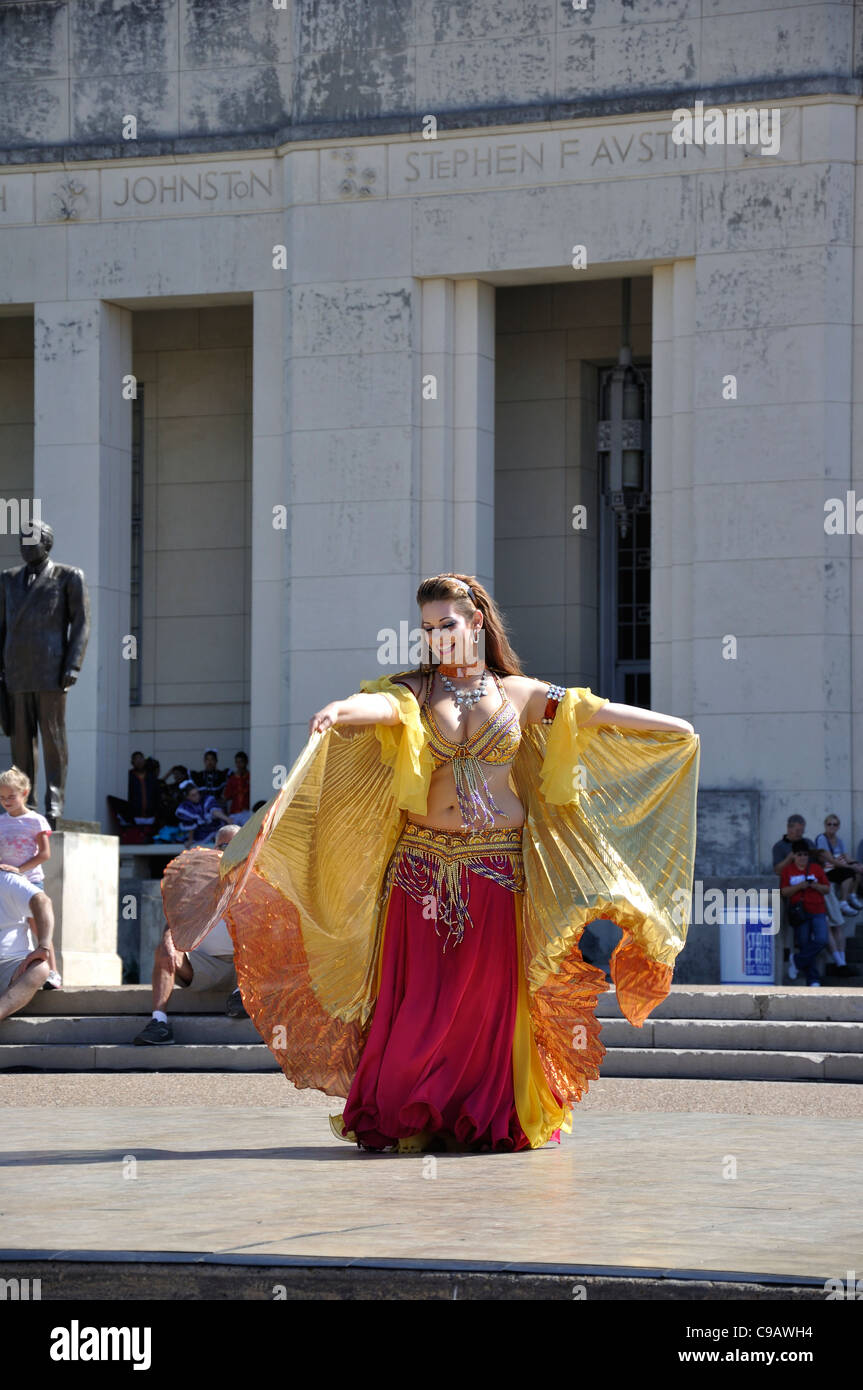 Belly dancing morocco hi-res stock photography and images - Alamy
