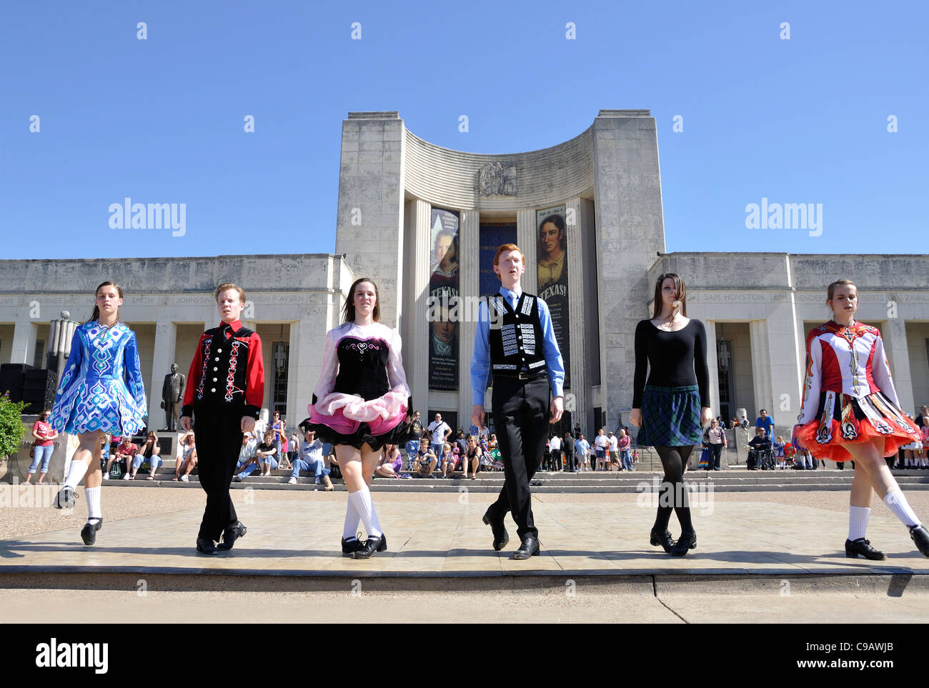 Irish traditional dancing Stock Photo - Alamy