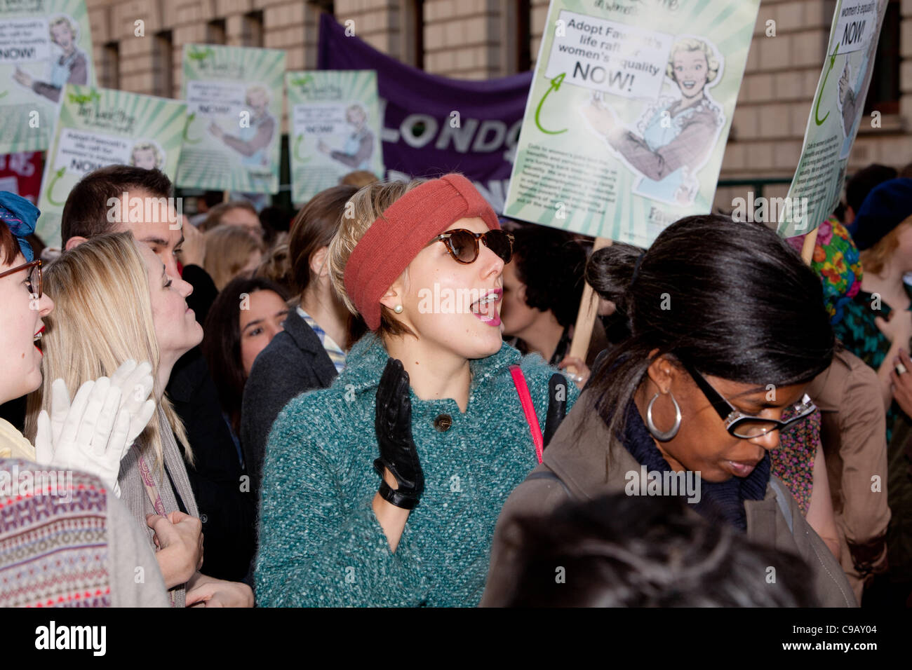 Nus women hi-res stock photography and images - Alamy