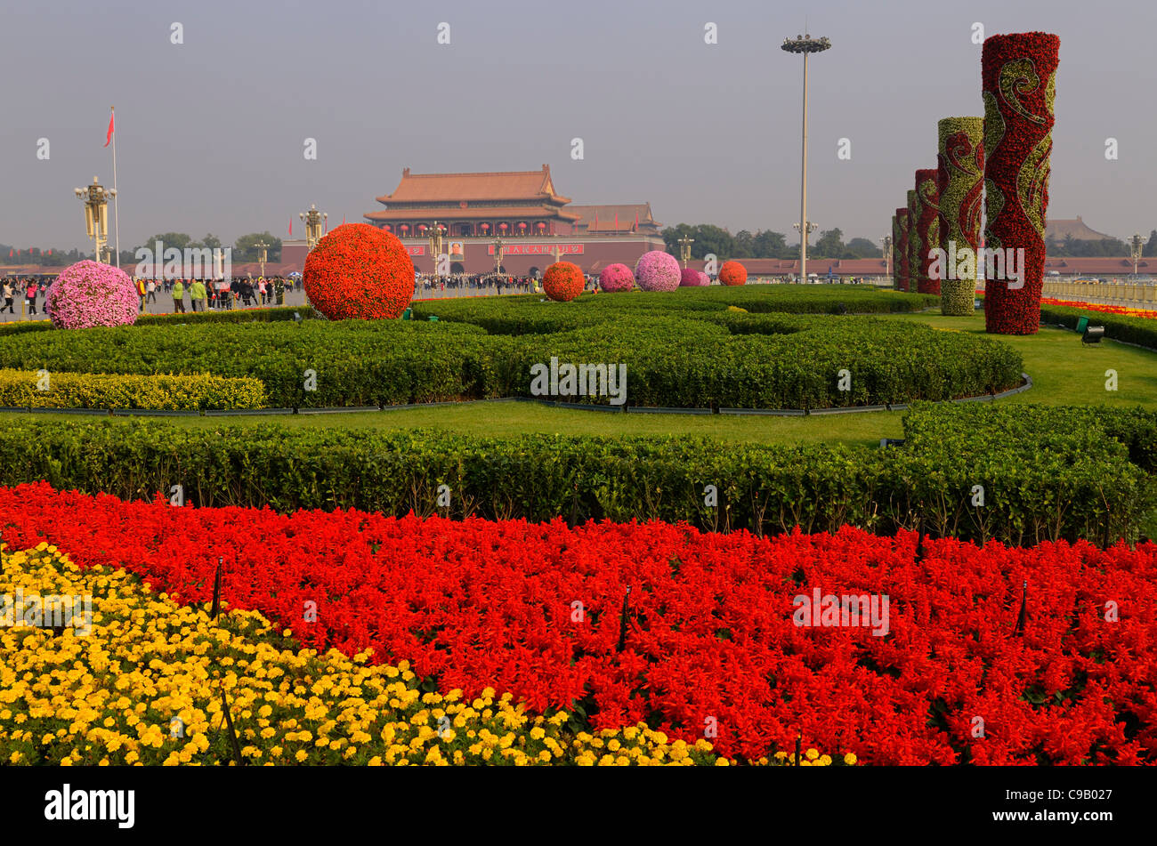 Flower decorations at 2011 National Day celebrations in Tiananmen ...