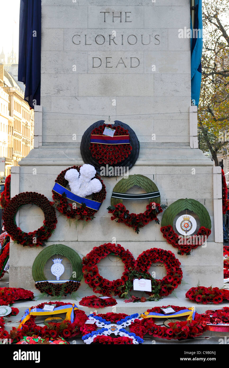 Raf memorial wreath hi-res stock photography and images - Alamy