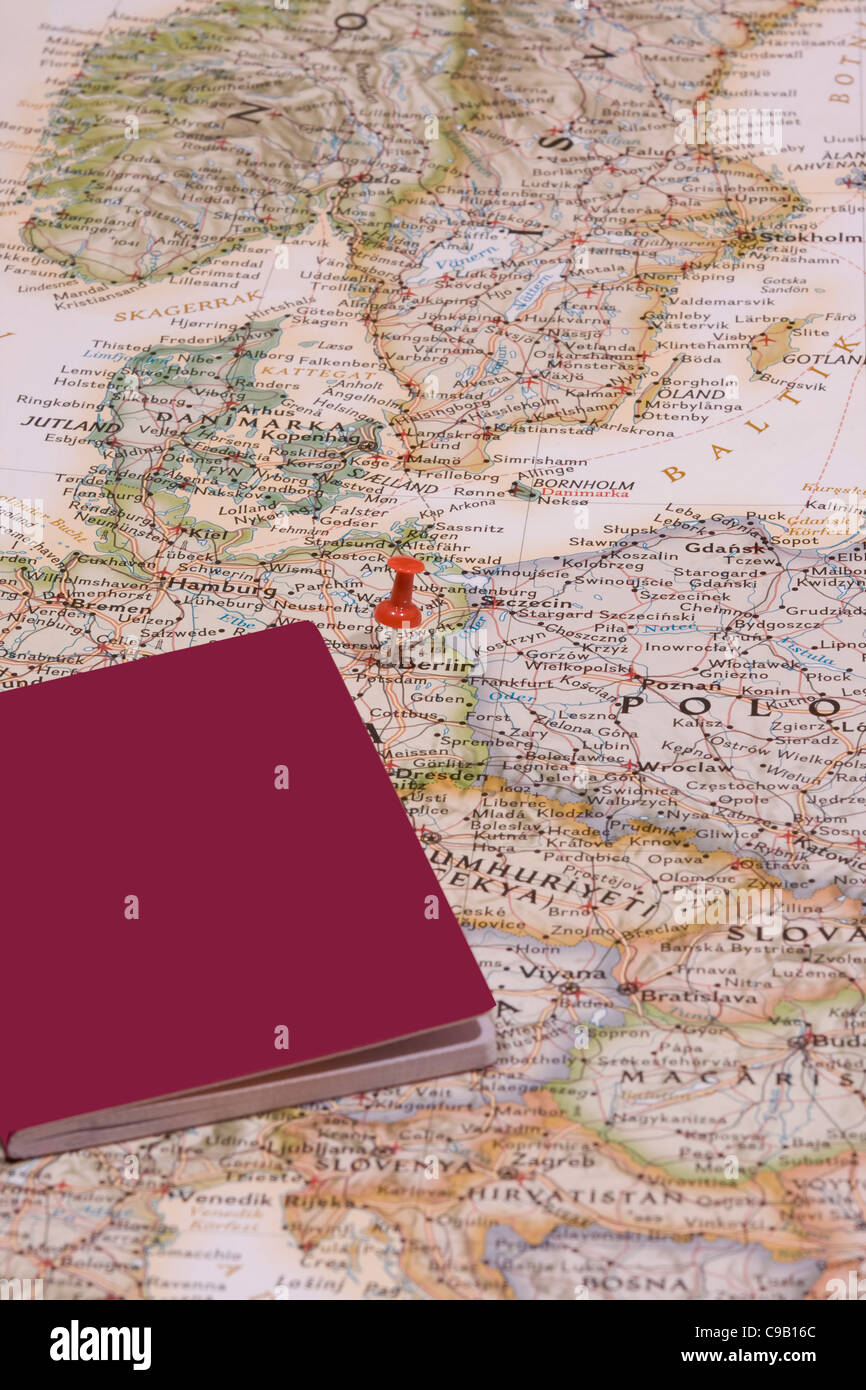 pins showing the location of a destination point on a map Stock Photo ...