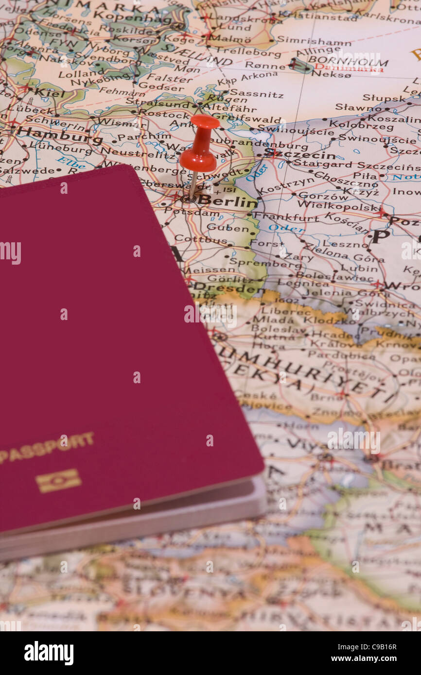 pins showing the location of a destination point on a map Stock Photo ...