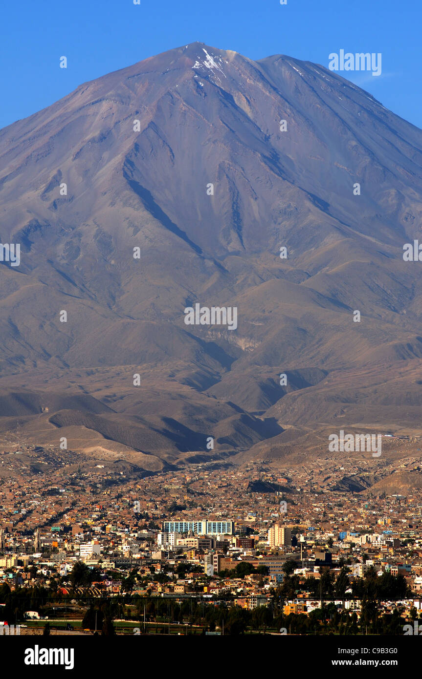 El Misti volcano and Arequipa in Peru at sunset, as seen from Sachaca ...
