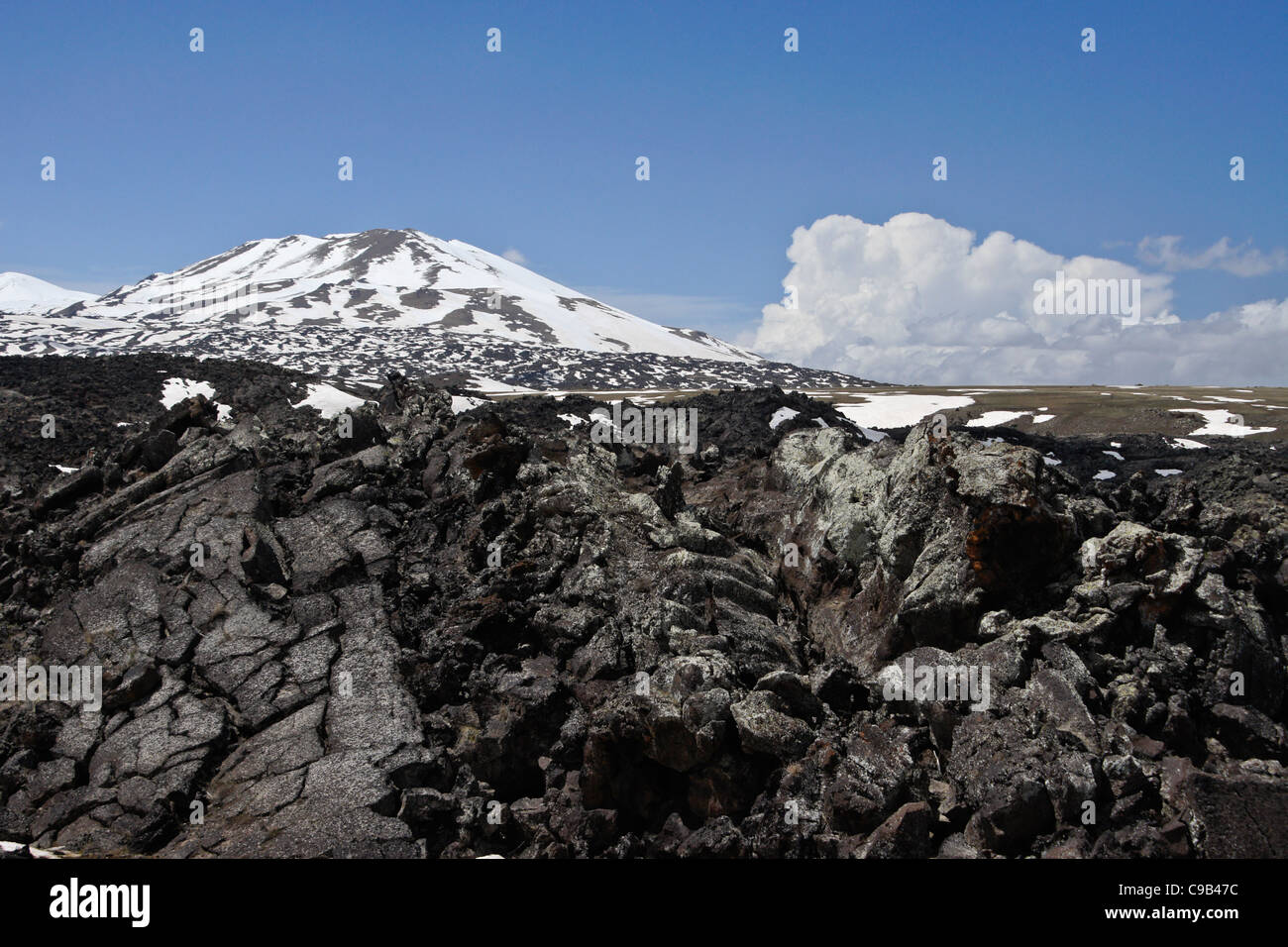 Volcanic flow hi-res stock photography and images - Alamy