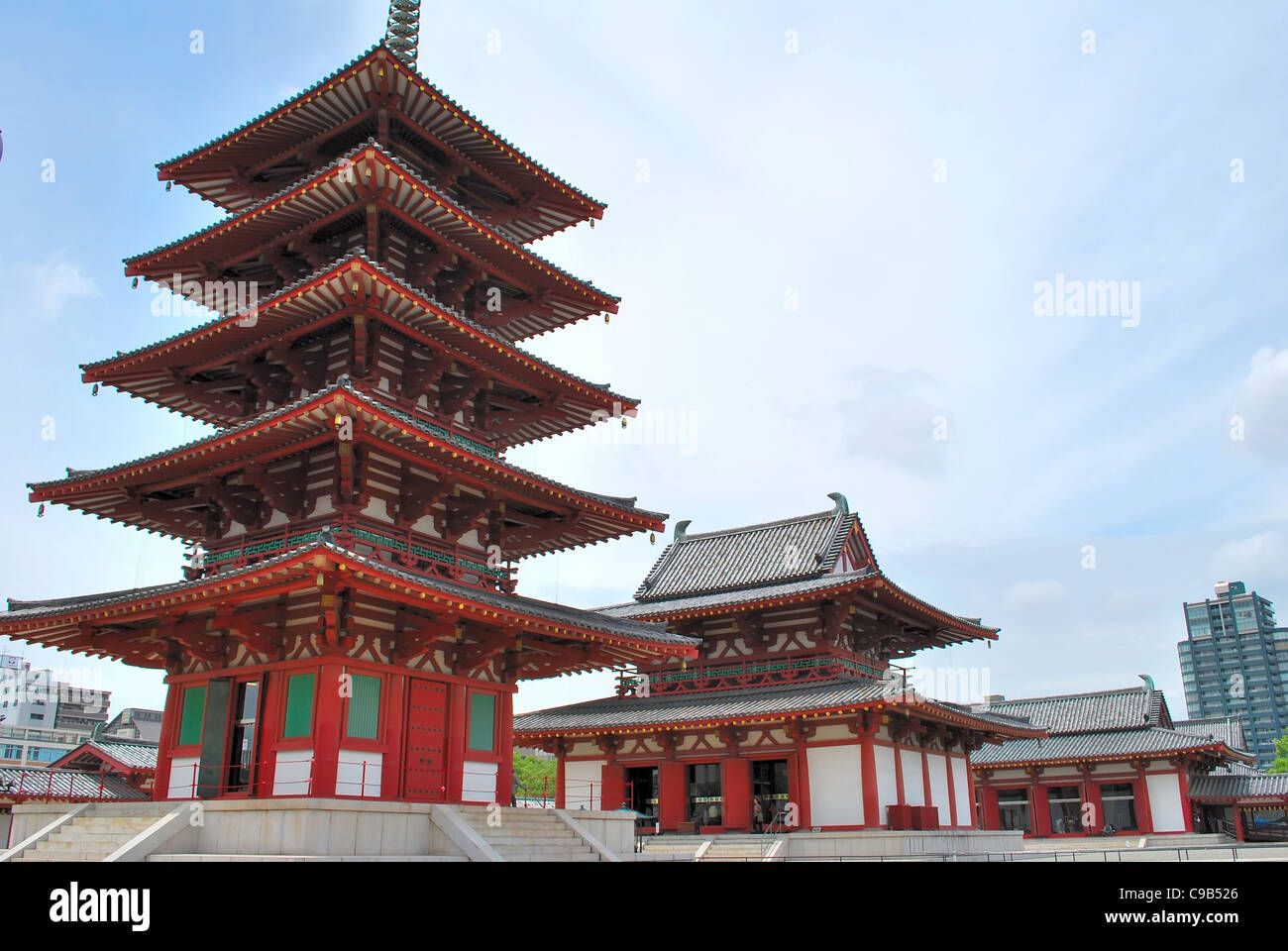 View of Shitennoji Temple in Osaka with blue skies Stock Photo - Alamy