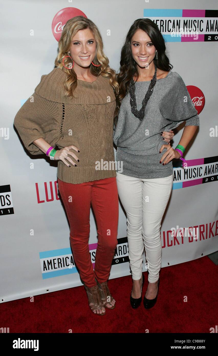 Elle Fowler, Blair Fowler at arrivals for The 2011 AMA Charity Bowl Pre ...