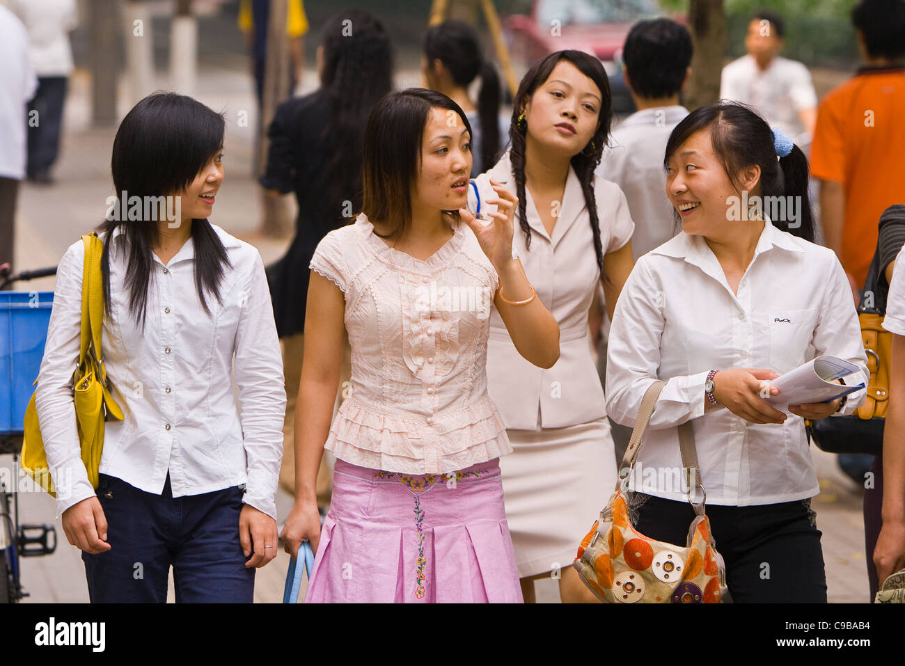 Guangdong Women China Wholesale Guangdong Fashion Trendy New Thin Chic