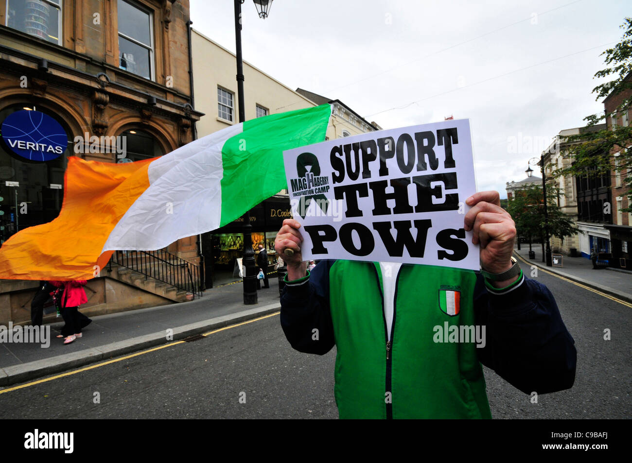 Ira flag hi-res stock photography and images - Alamy