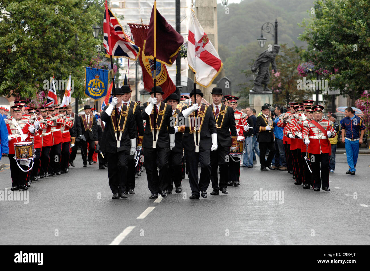 The General Committee of the Apprentice Boys of Derry leading the ...