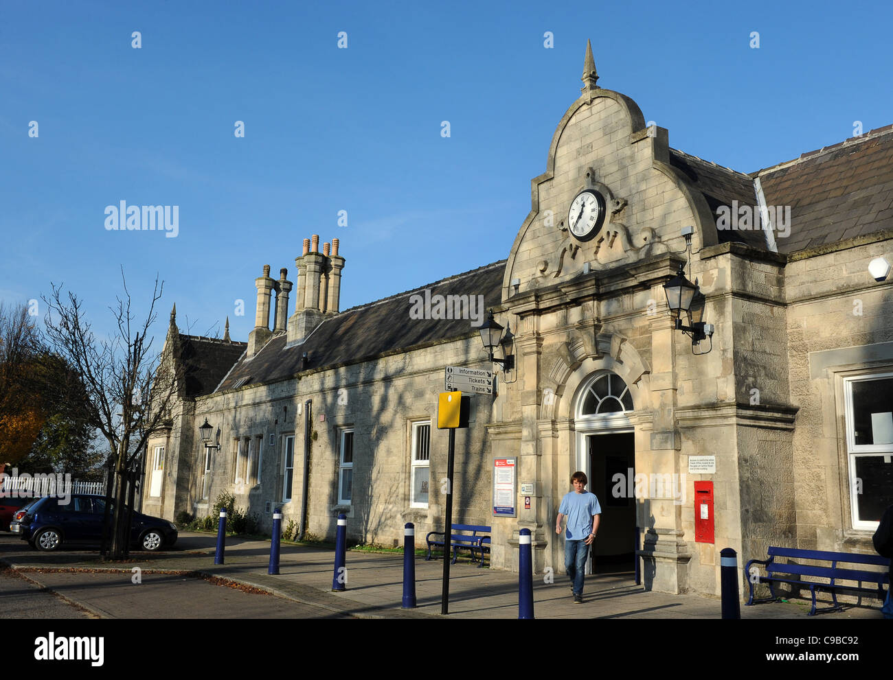 Worksop Railway Station Nottinghamshire, England. Uk Stock Photo - Alamy