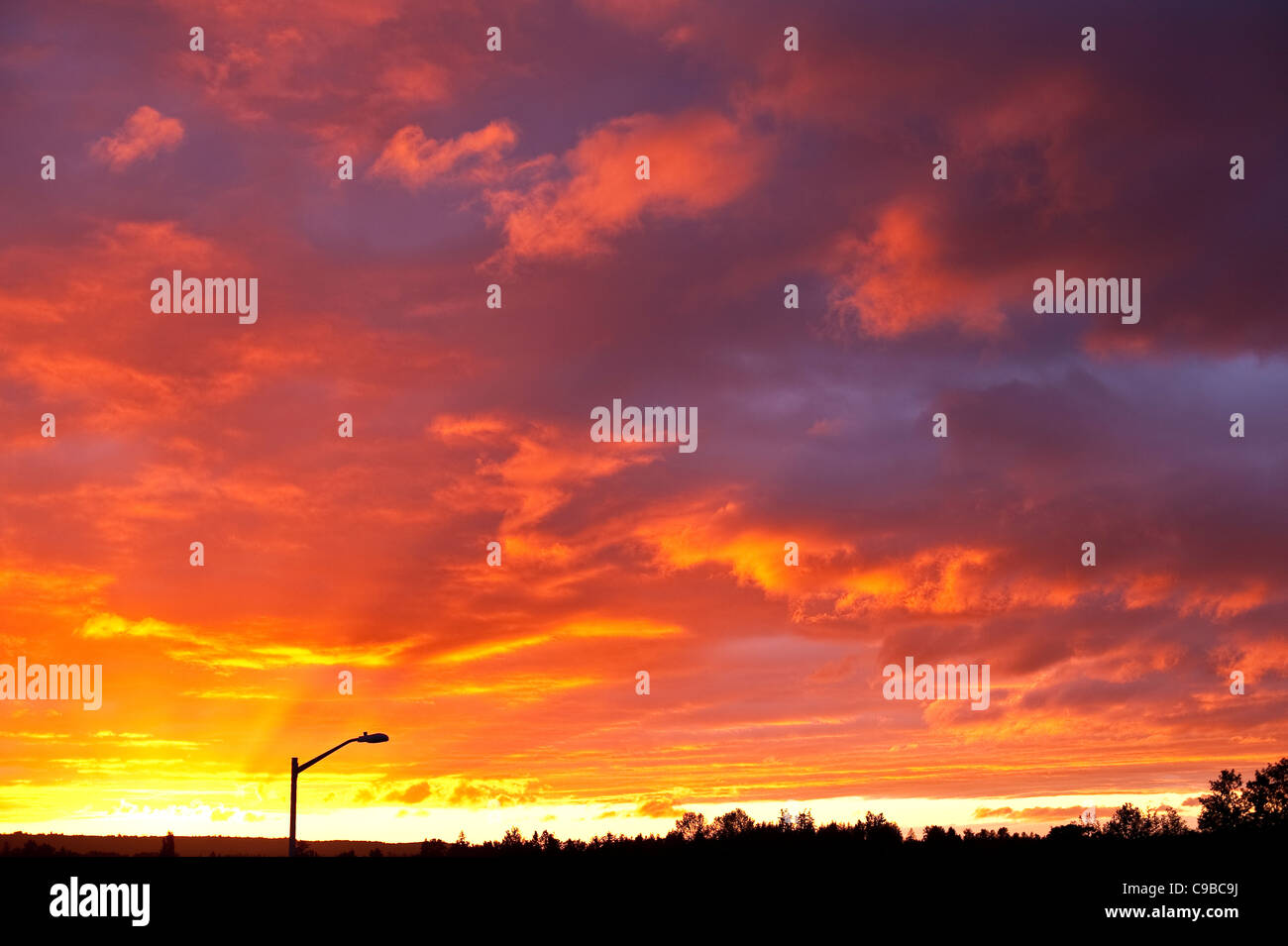 Strato cumulus clouds hi-res stock photography and images - Alamy