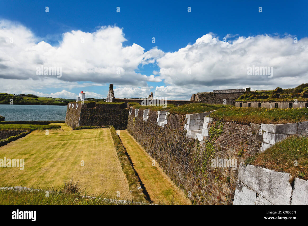 Charles fort kinsale cork hi-res stock photography and images - Alamy