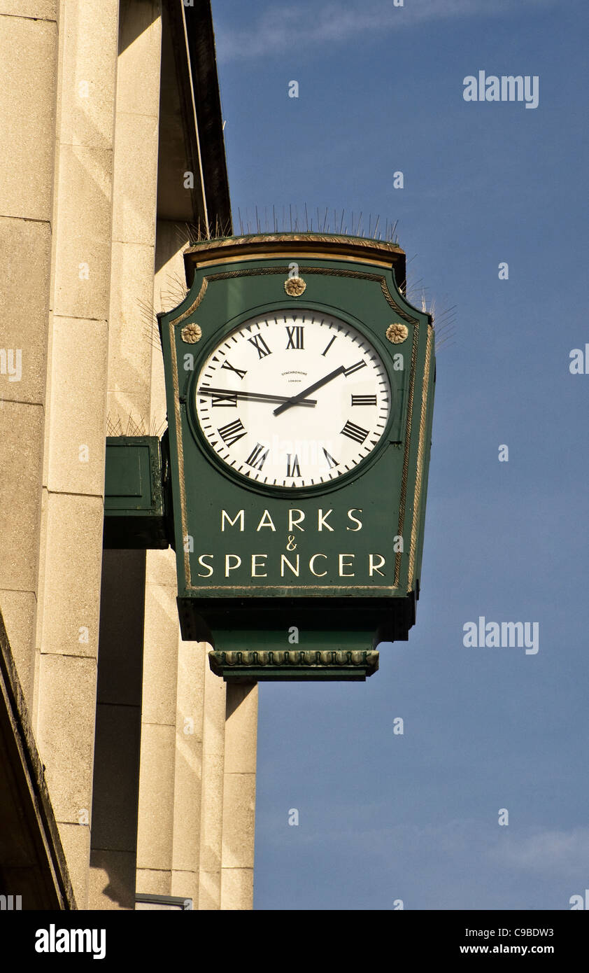 1 45 clock hi-res stock photography and images - Alamy