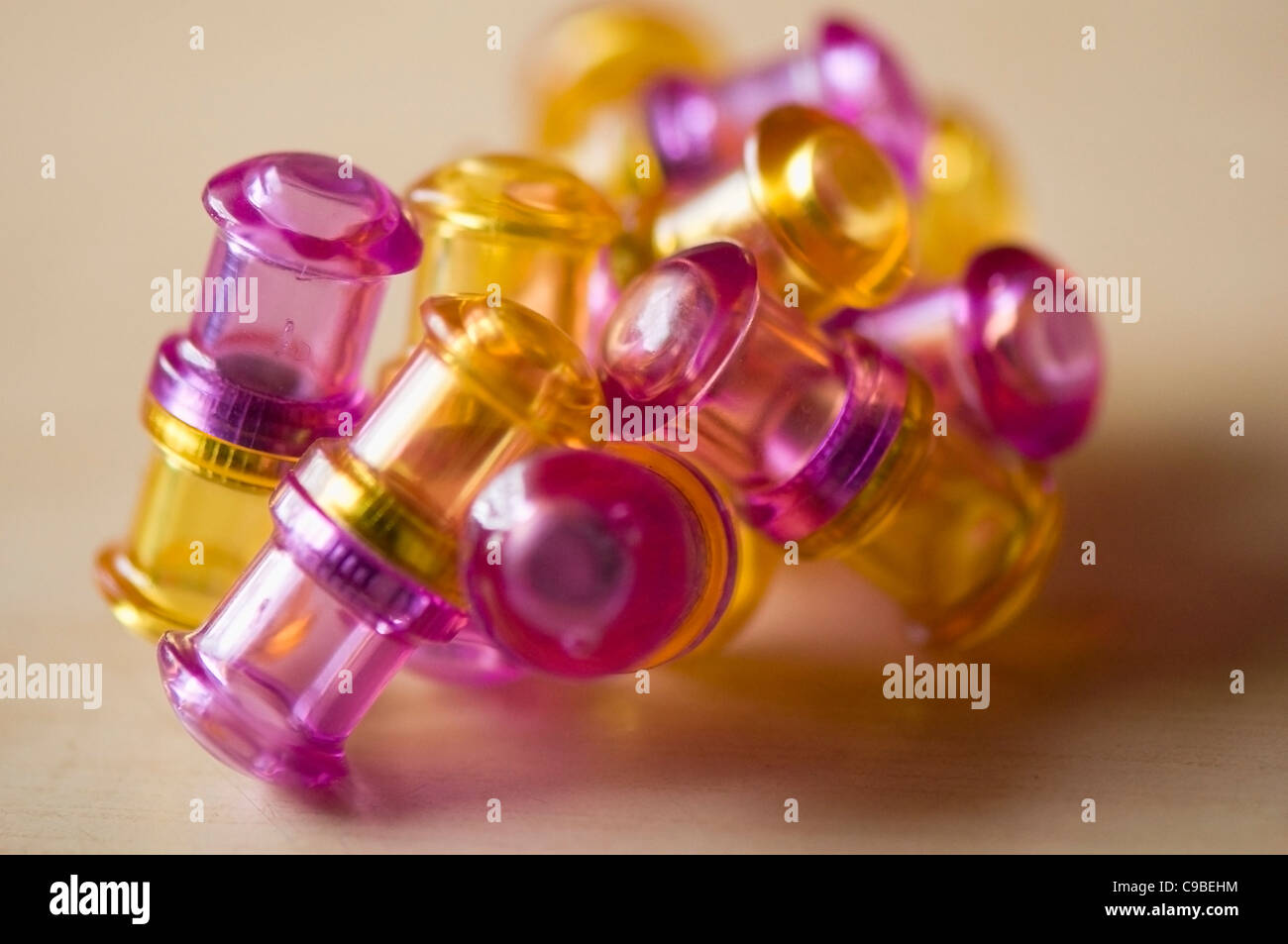 Horseshoe magnets hi-res stock photography and images - Alamy