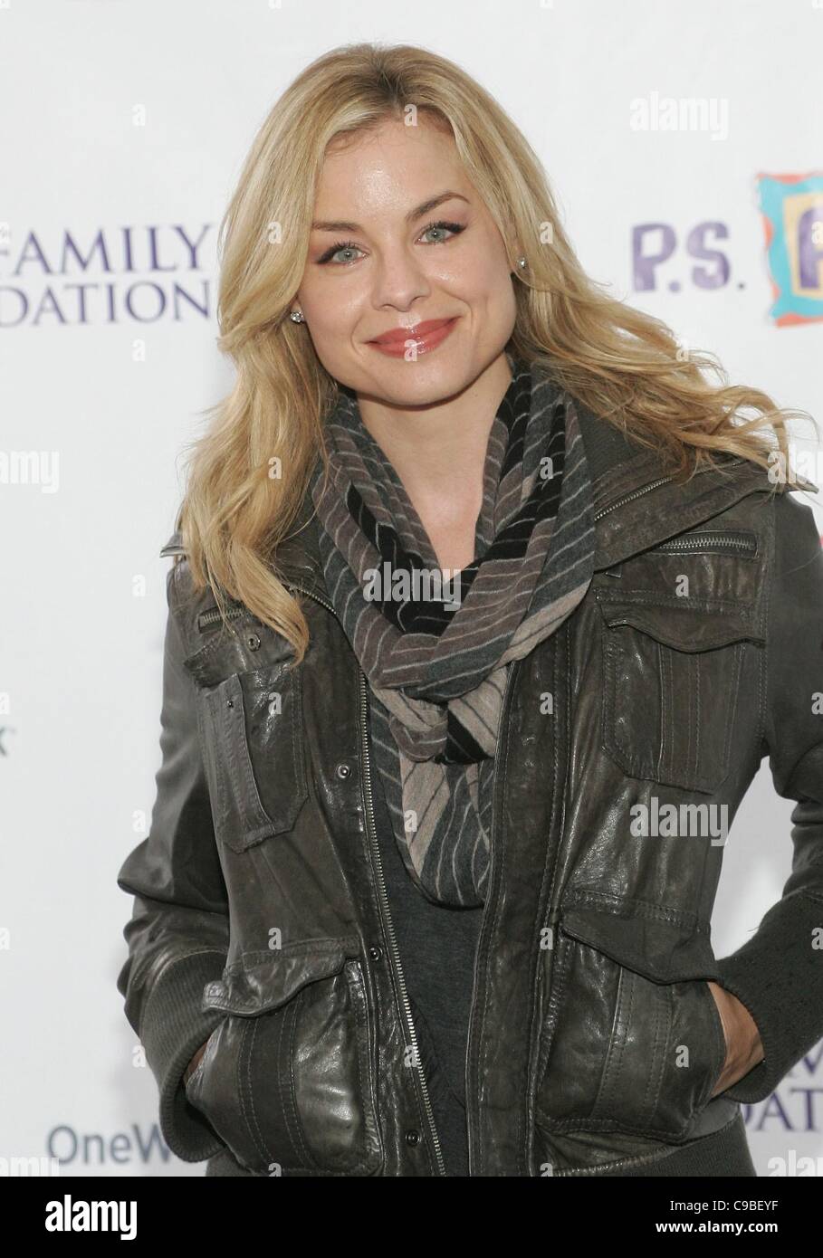 Jessica Collins at arrivals for Express Yourself 2011 Creative Arts ...