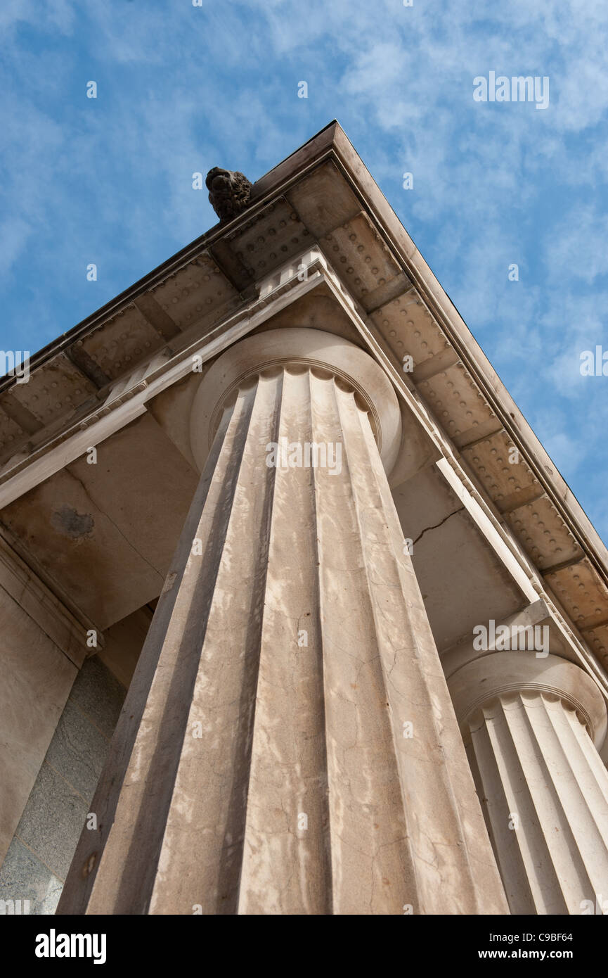 Corner column of a historic building Stock Photo - Alamy