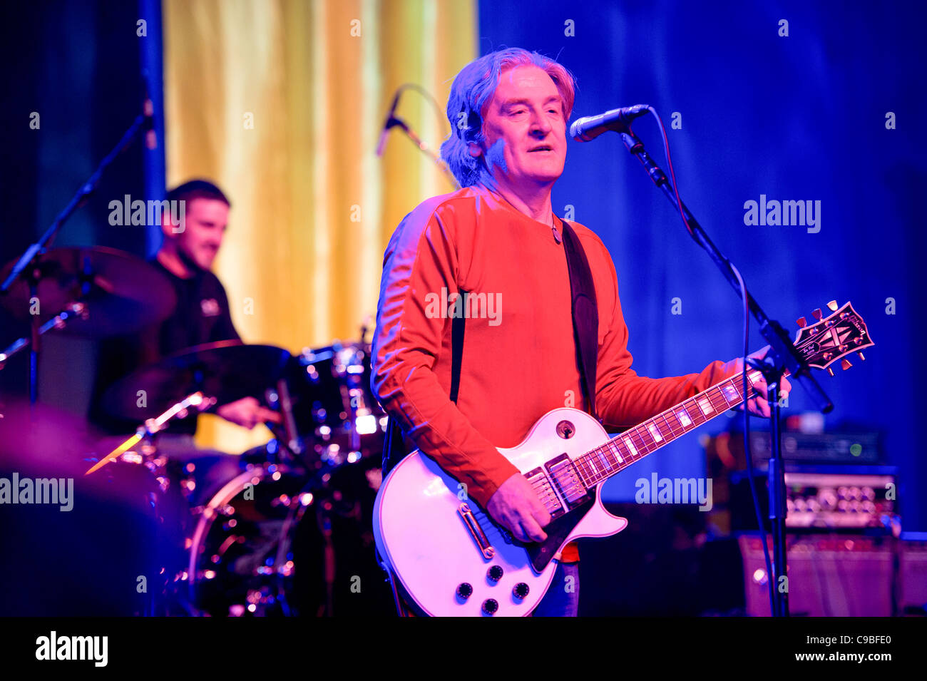 Saw doctors band hi-res stock photography and images - Alamy