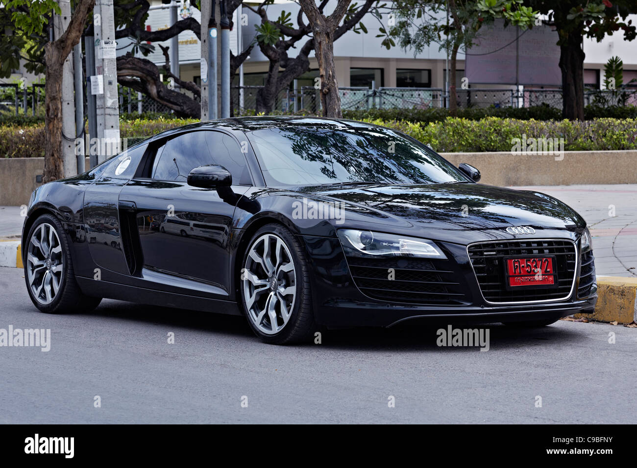 Audi r8 hi-res stock photography and images - Alamy