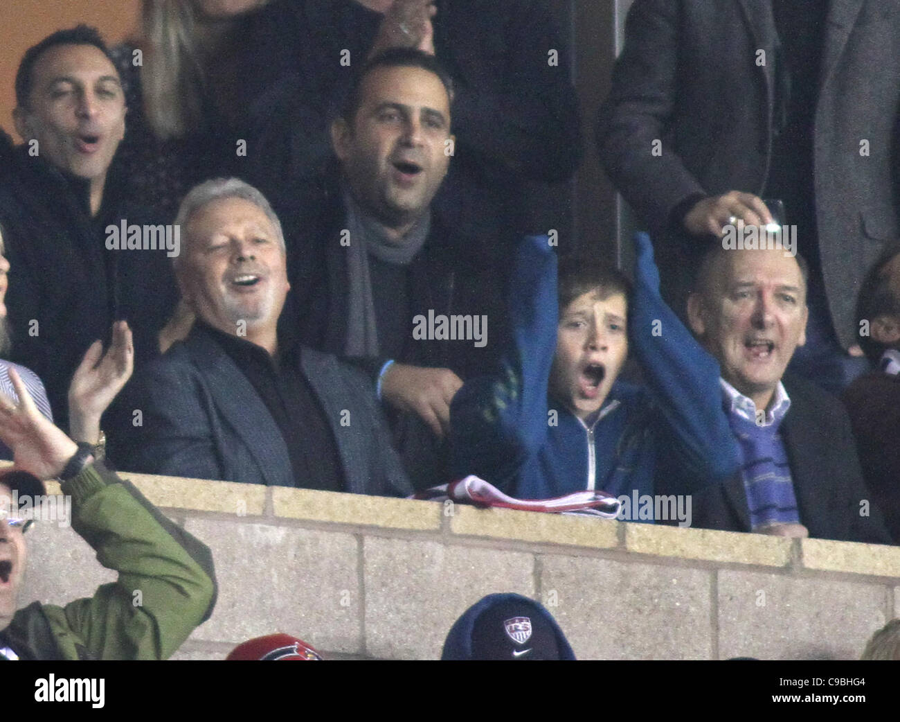 TONY ADAMS & BROOKLYN BECKHAM & TED BECKHAM LA GALAXY V HOUSTON DYNAMO ...