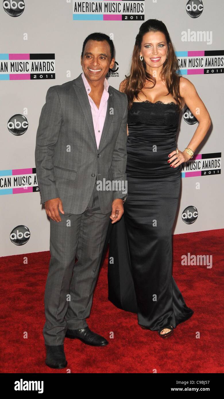 Jon Secada at arrivals for The 38th Annual American Music Awards ...