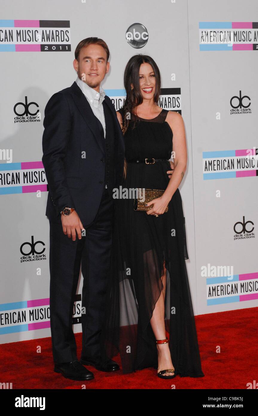 Mario 'Souleye' Treadway, Alanis Morissett at arrivals for The 38th ...