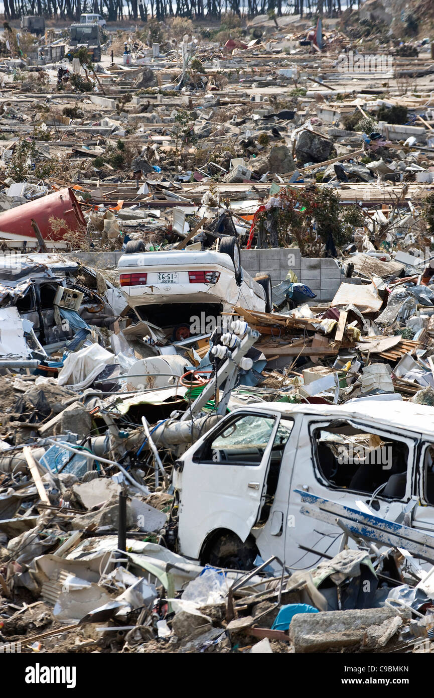 Tsunami hi-res stock photography and images - Alamy