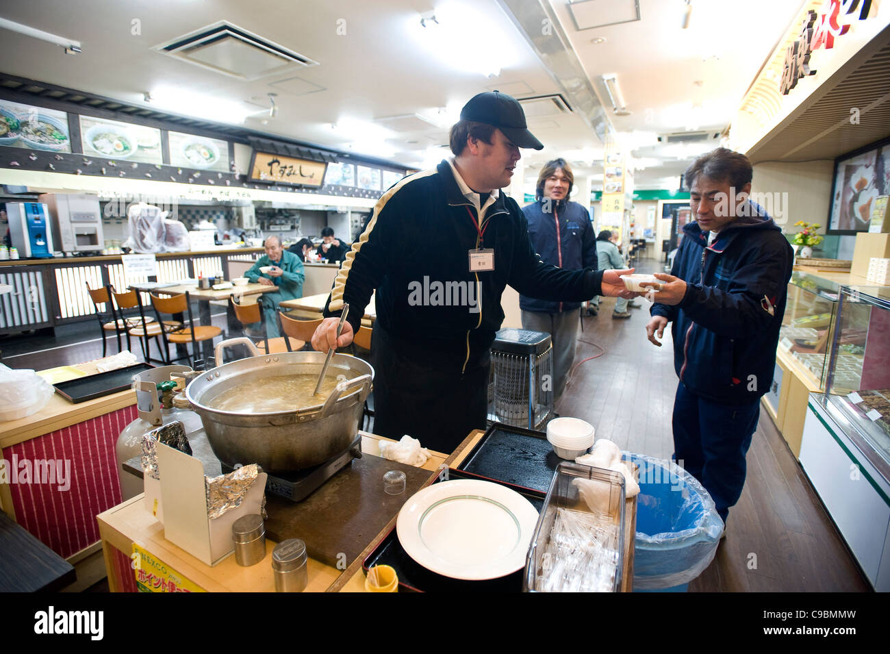 A gas station offers free soup to survivors of the earthquake and ...