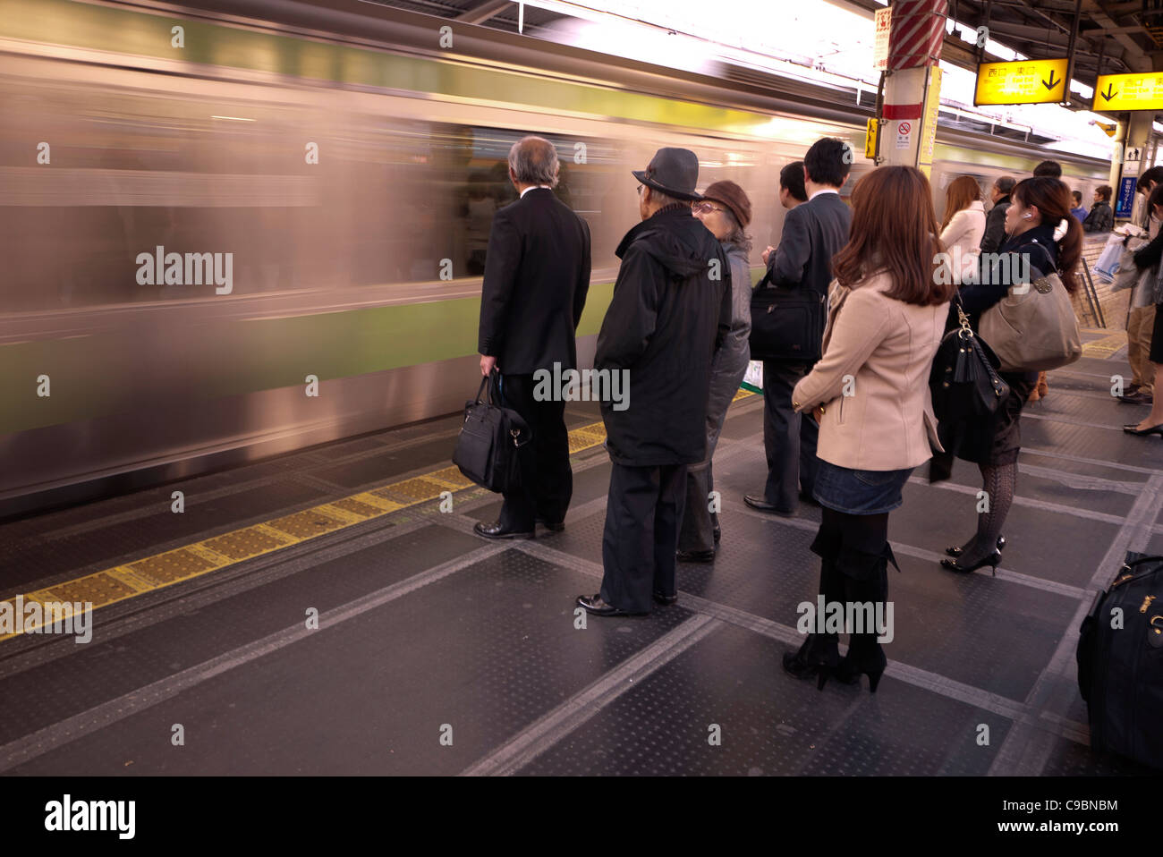 Japan commuters train hi-res stock photography and images - Alamy