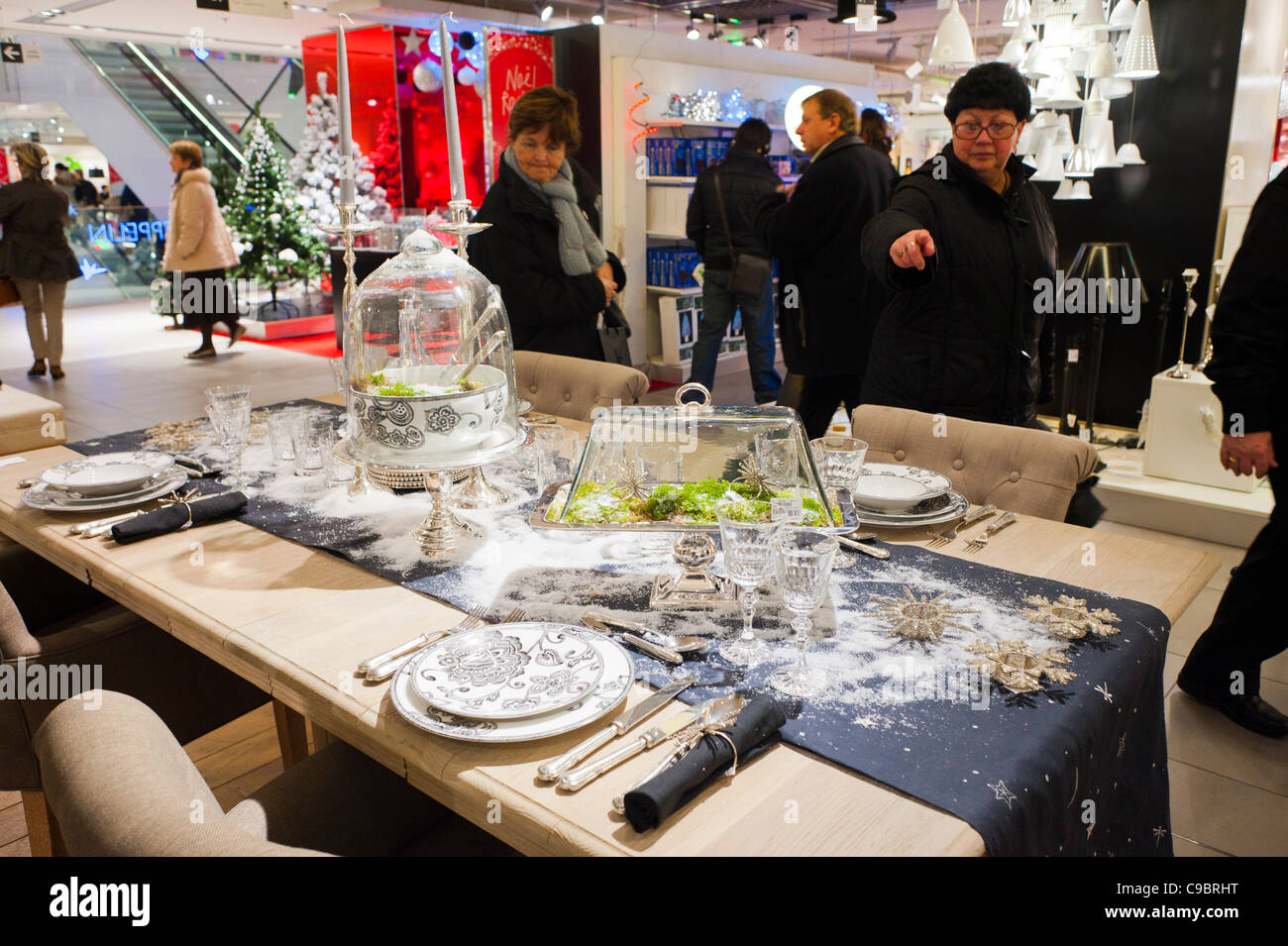 Paris, France, People Shopping in "Galeries Lafayette Maison ...