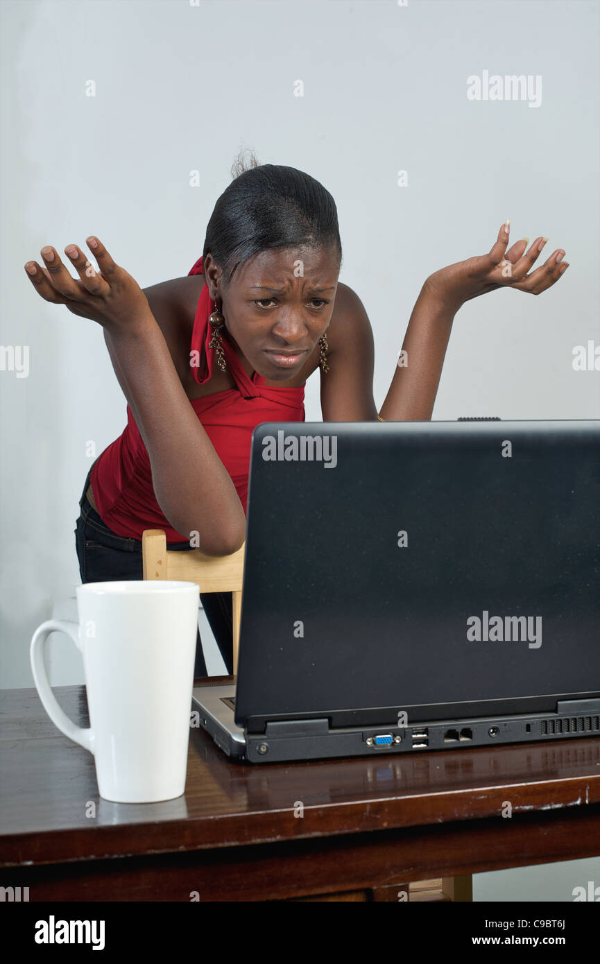 Kenyan woman hi-res stock photography and images - Alamy