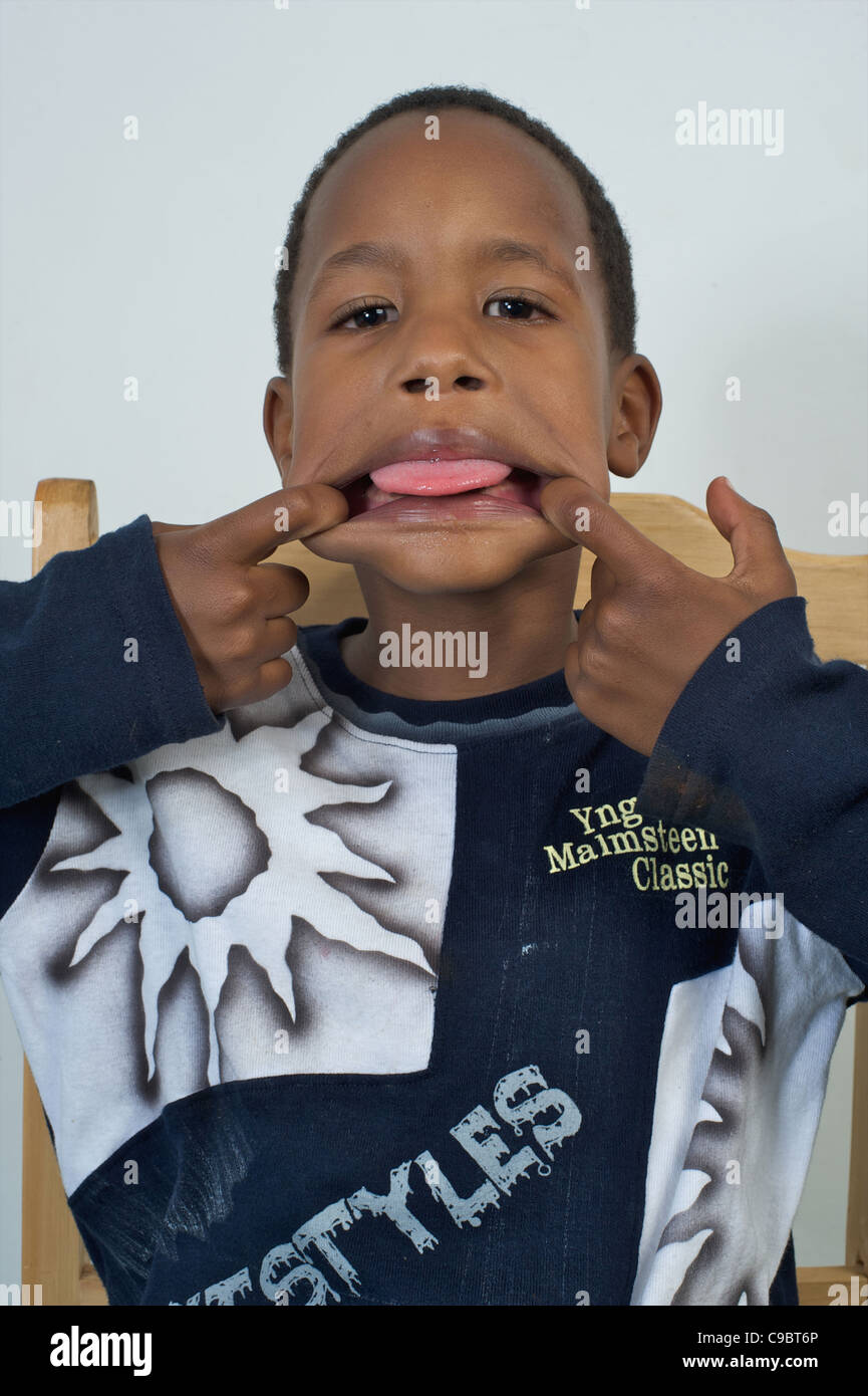 Kenya boy hi-res stock photography and images - Alamy