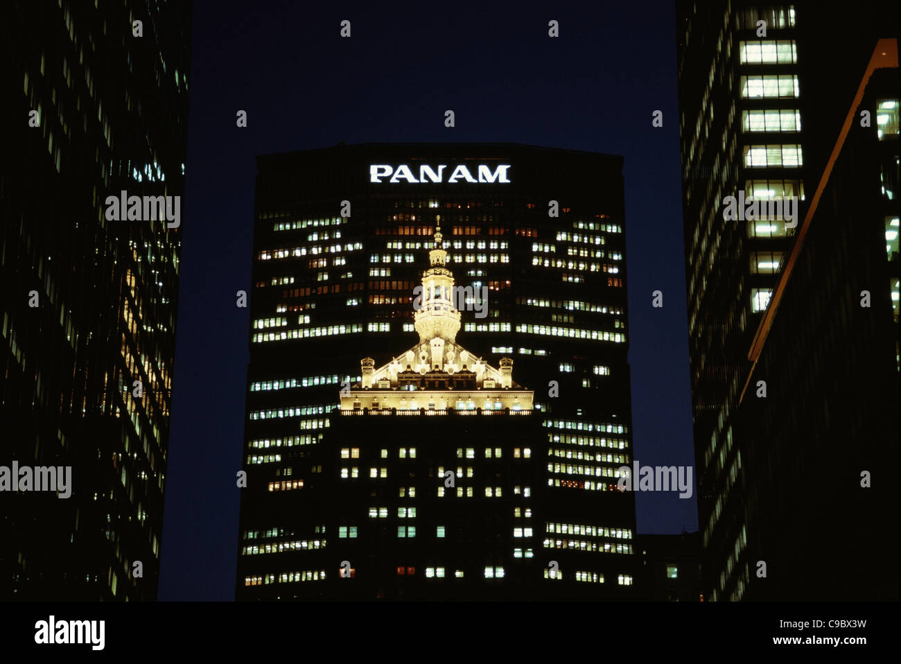 Pan Am Building (200 Park Avenue) and Helmsley Building, Park Avenue ...