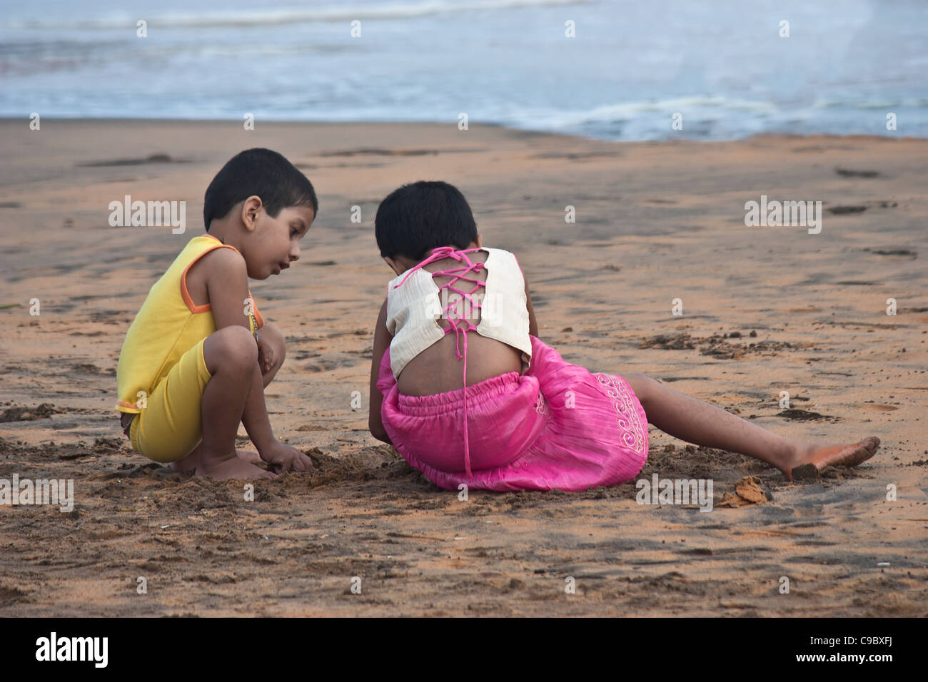 Kids playing on the beach hi-res stock photography and images - Alamy
