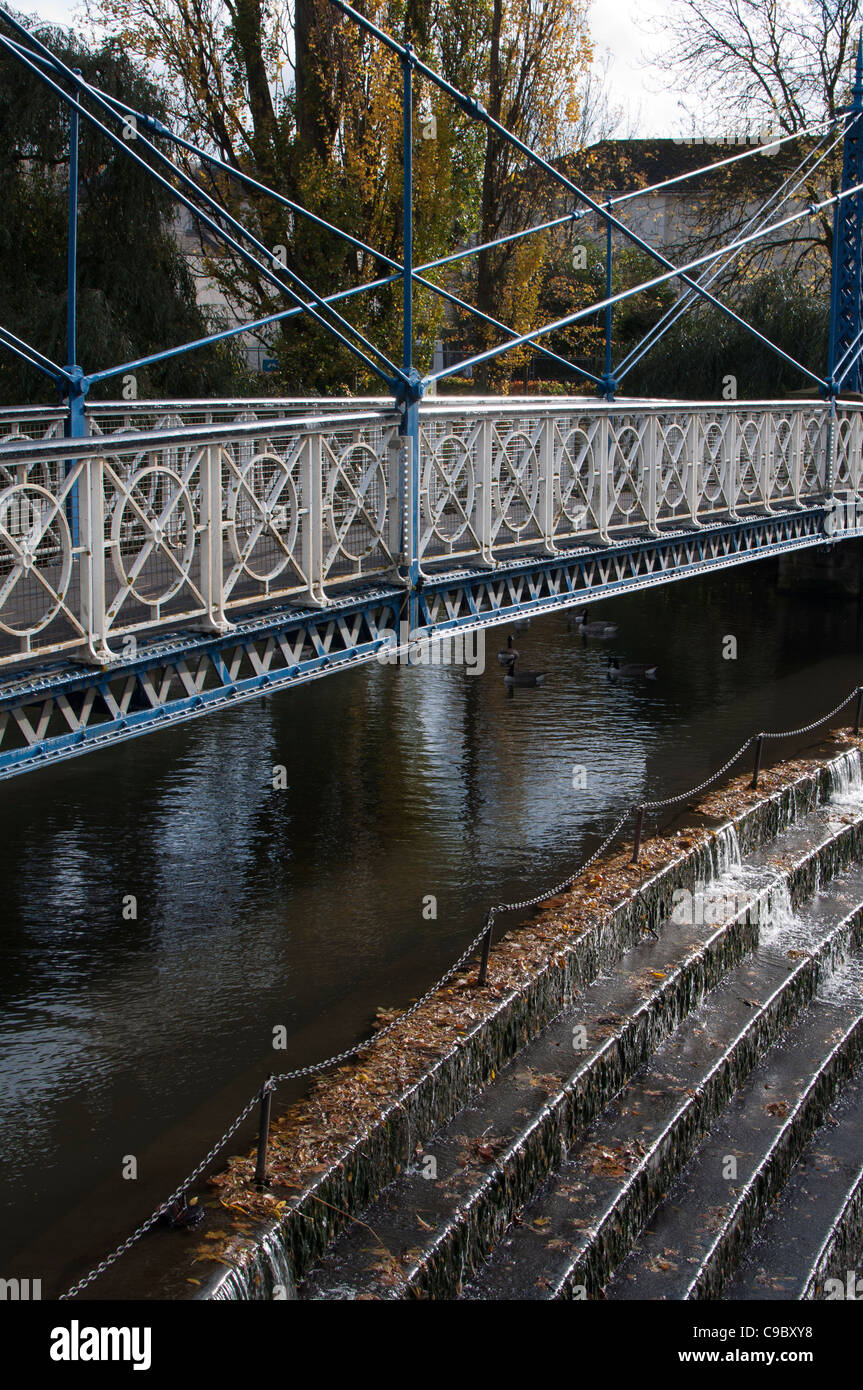 The mill bridge hi-res stock photography and images - Alamy
